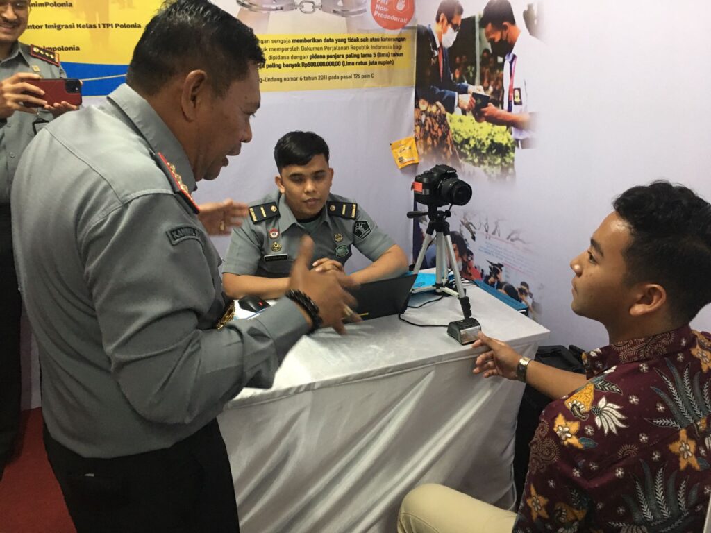 Mudahkan Layanan Paspor Bagi Masyarakat, Kanim Polonia Resmikan Sipolan ...